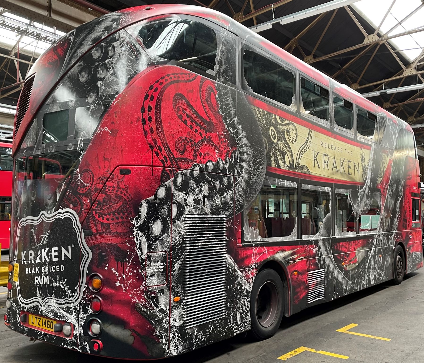 uksignboards.com | We love this matt finish, London Bus Wrap by Neil ...
