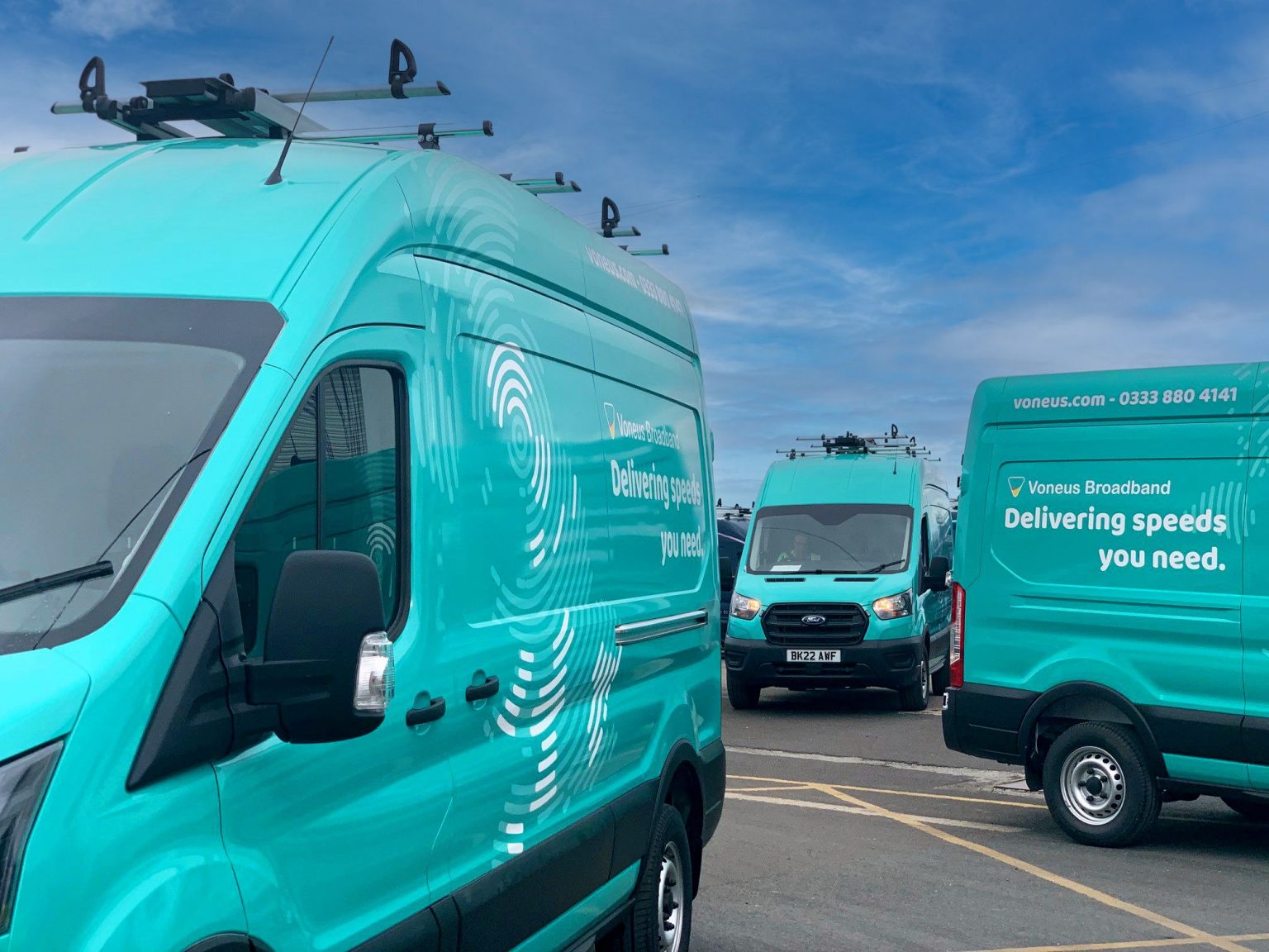 uksignboards.com | Complete wraps for broadband giant, Voneus by Witney ...