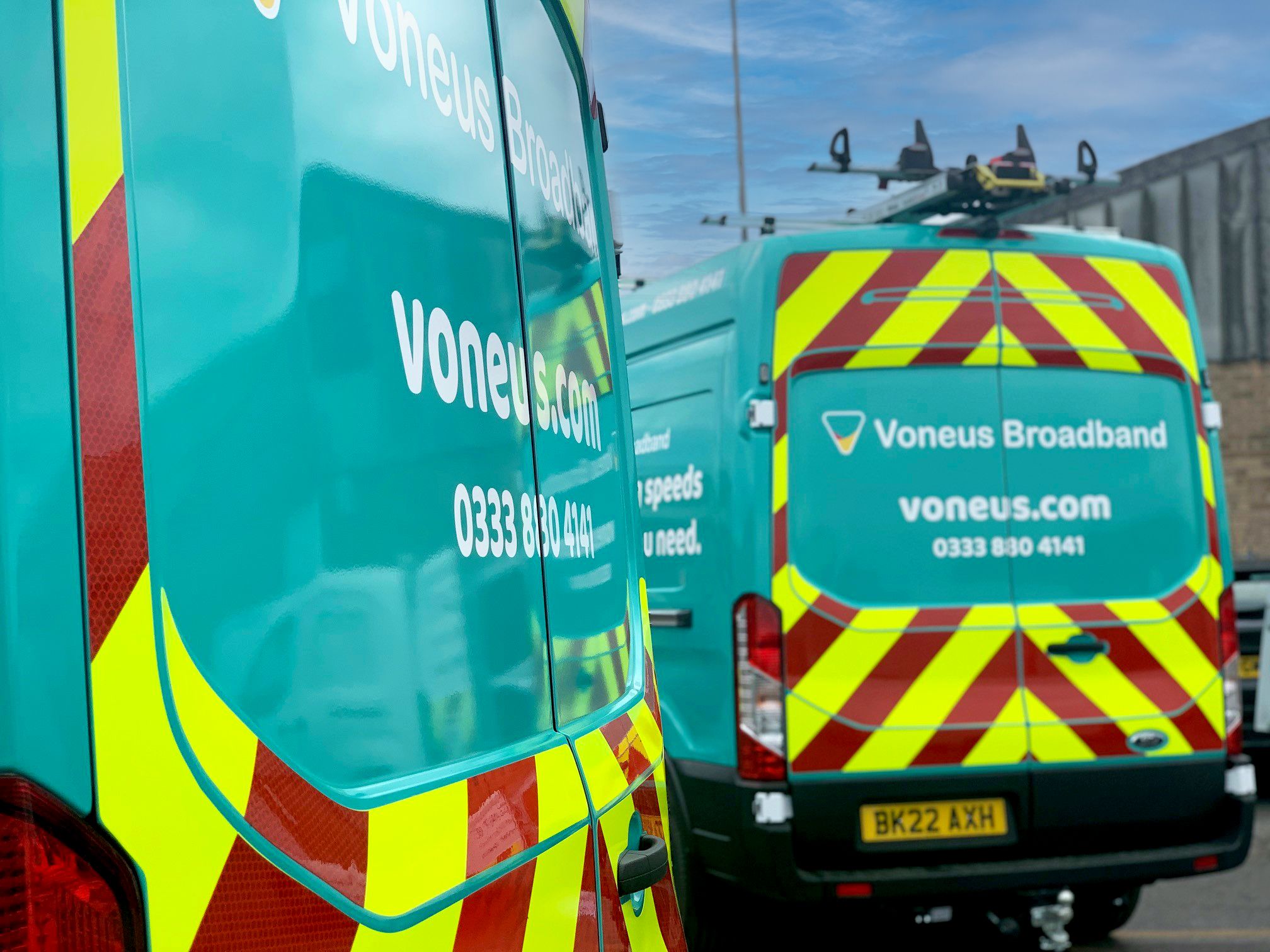uksignboards.com | Complete wraps for broadband giant, Voneus by Witney ...