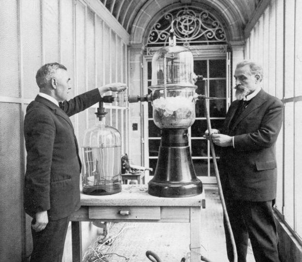 uksignboards.com | The first neon sign, created by French engineer and ...